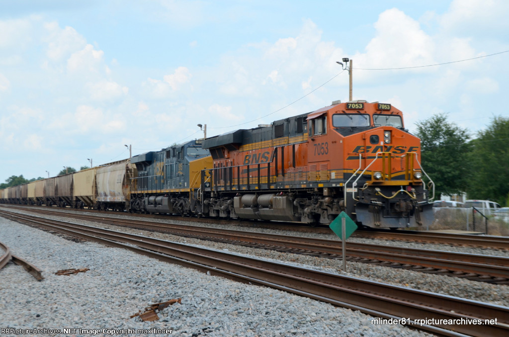 BNSF 7053